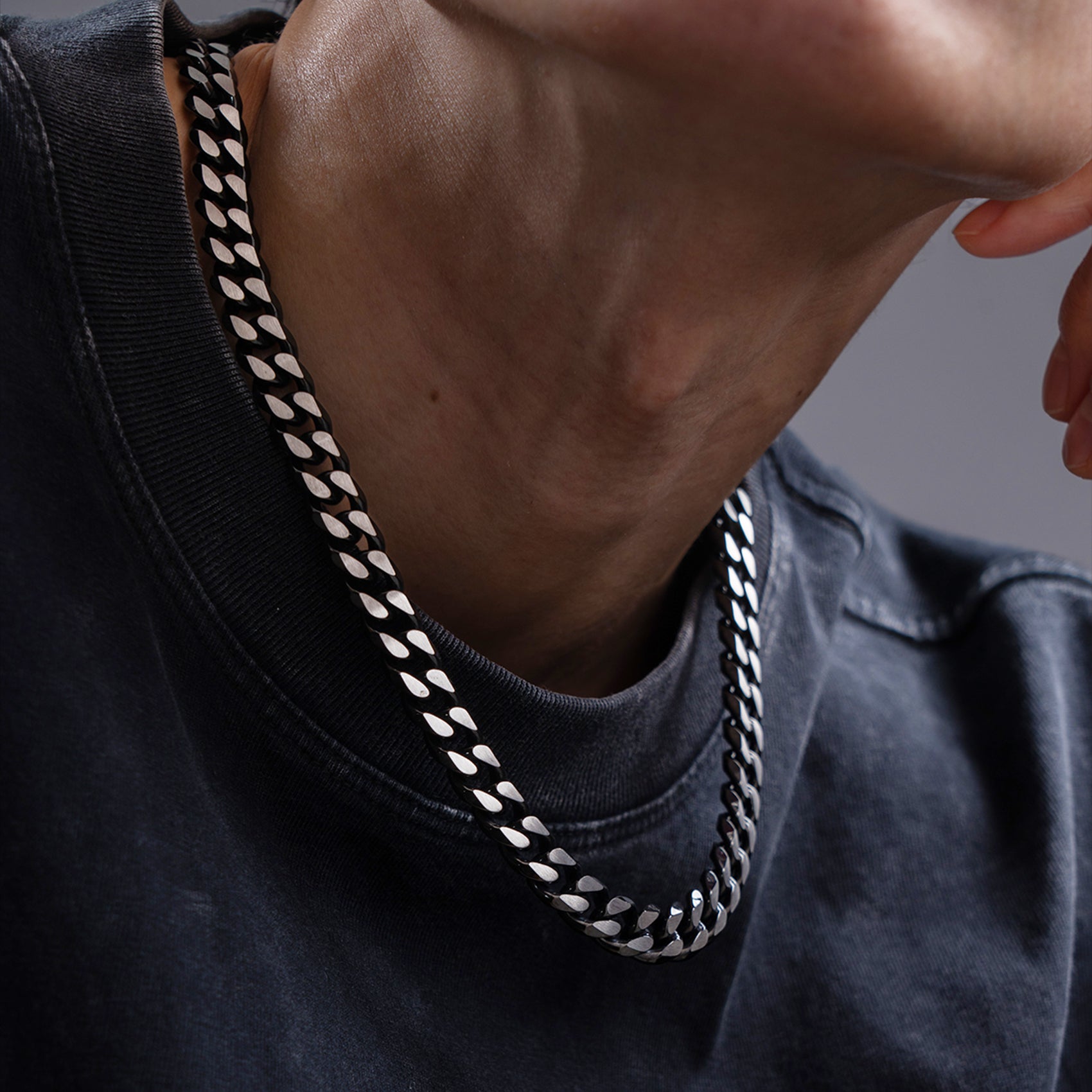 ブラックチェーンネックレス / BSN-701 – BLESS